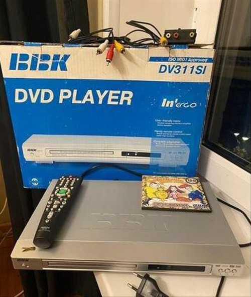 DVD-плеер BBK DV311SI Полный комплект с караоке