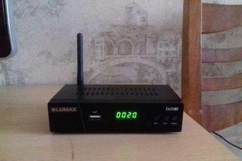 TV-тюнер lumax DV-4207HD