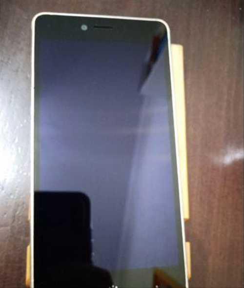 Смартфон BQ Aquaris U Lite