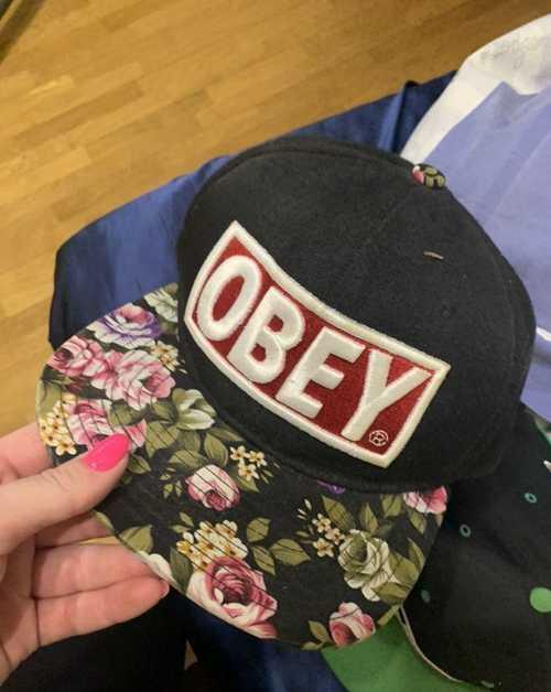 Кепка obey