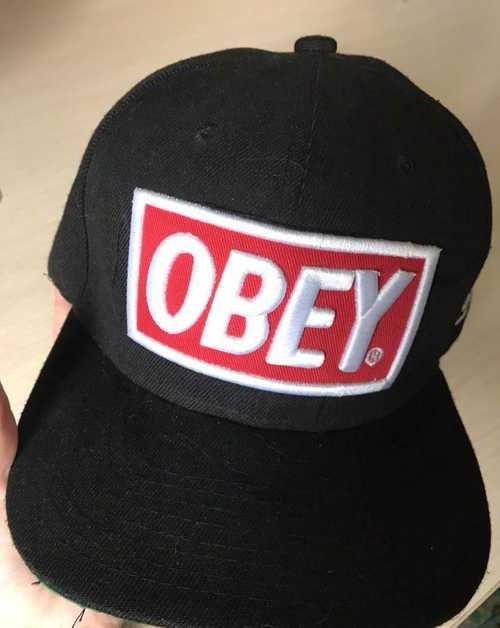 Бейсболка Obey