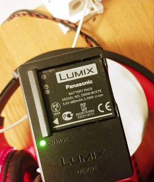 Аккумулятор и зарядка Panasonic dmw-bck7e