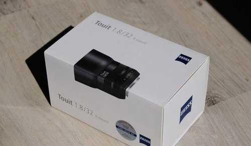 Fuji Carl Zeiss Touit 32mm f/1.8 Fujifilm X mount