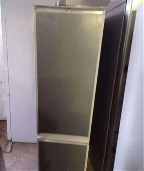 Холодильник Bosch встроенный