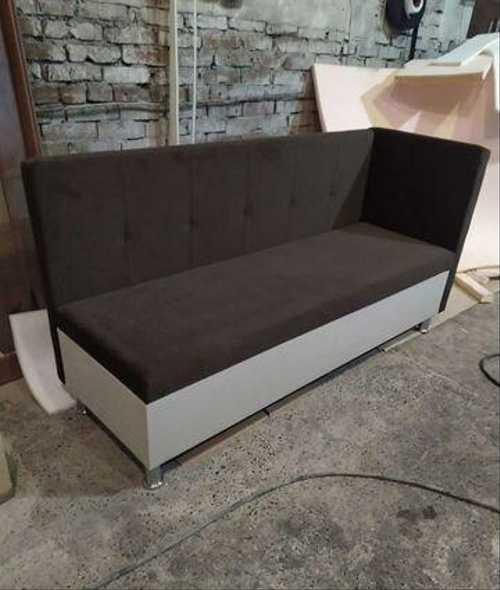 Угловой кухонный диван омега