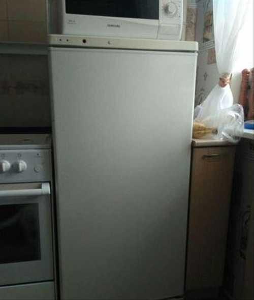 Холодильник бу однокамерный Свияга в рабочем состо