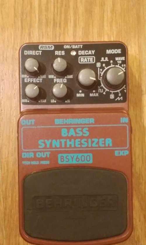 Bass synth behringer bsy600
