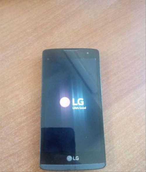 Телефон LG