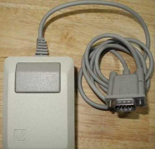 Винтажная мышь для Macintosh