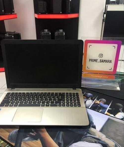 Ноутбук Asus Sonic Master, i3-6006U/4GB/HDD500Gb