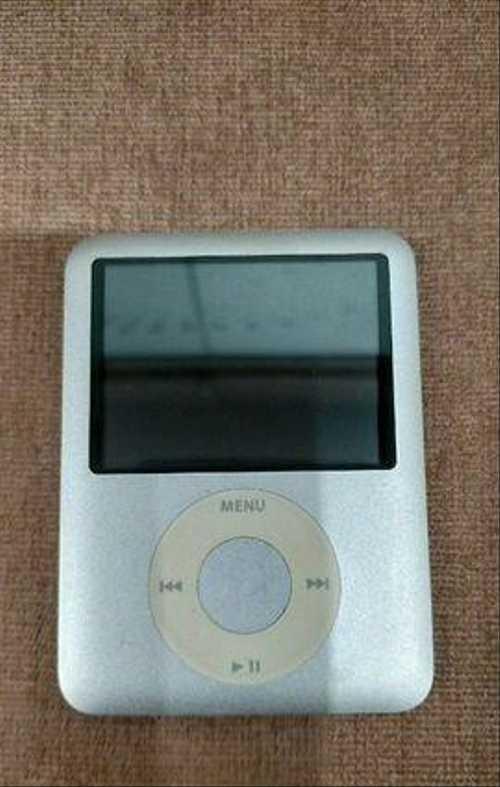 Apple iPod nano 4gb 3rd generation gray A1236