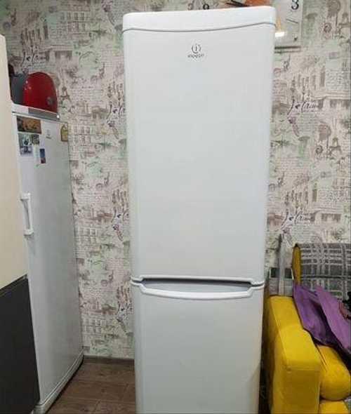 Холодильник indesit BH20.025