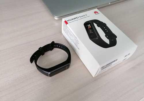 Фитнес браслет Huawei band 4