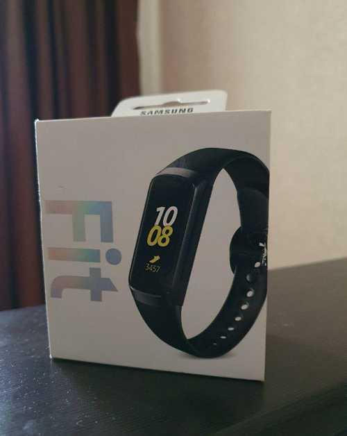 Фитнес браслет SAMSUNG Fit