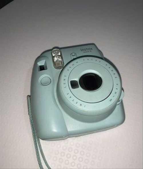 Плёночный фотоаппарат Instax