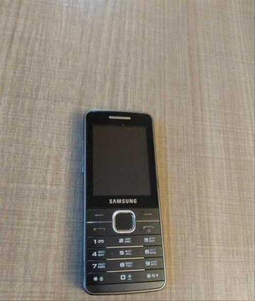 Телефон SAMSUNG gt-s5611