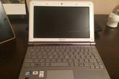 Toshiba NB305-10K