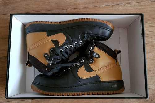 Nike AirForce 1 Duckboot