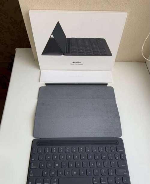 Чехол клавиатура iPad Pro 10.5 A1829 оригинал
