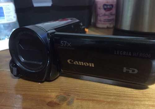 Продаётся новая видеокамера canon legria HF R606
