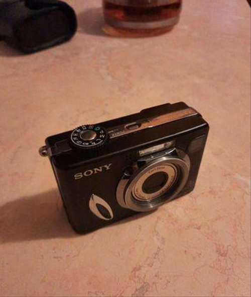 Sony Cyber-shot DSC-W17
