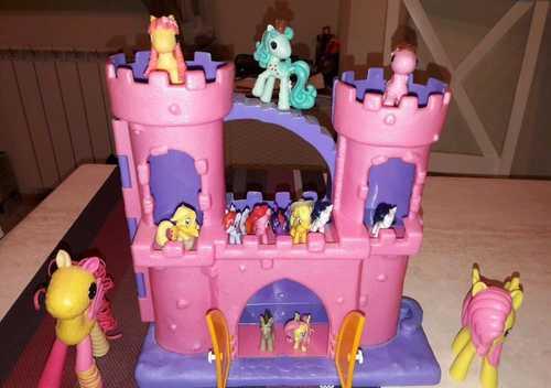 Замок с лошадками My little pony и другими