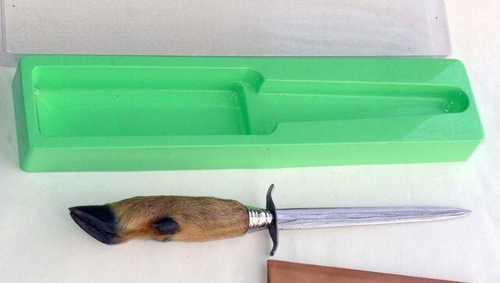 Нож для вскрытия конвертов и резки бумаги