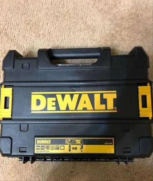 Перфоратор Dewalt D 25134 KS