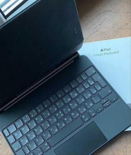 Apple magic keyboard iPad pro 11