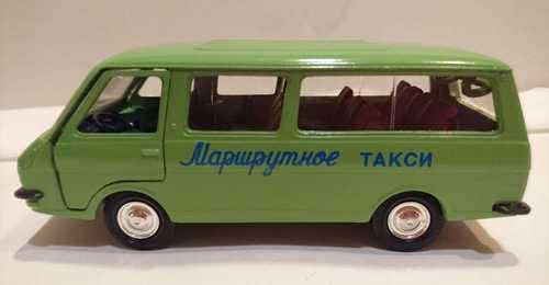 Моделька раф-2203- маршрутное такси. СССР