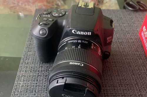 Зеркальный фотоаппарат canon250d