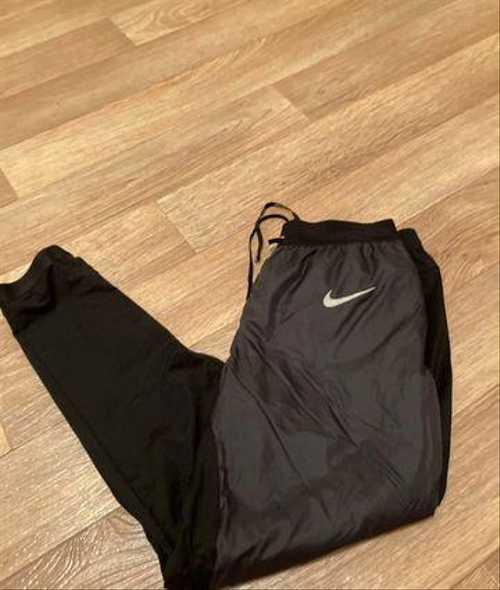 Спортивные штаны nike s