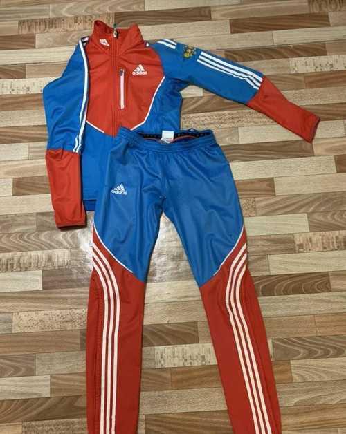 Спортивный костюм adidas