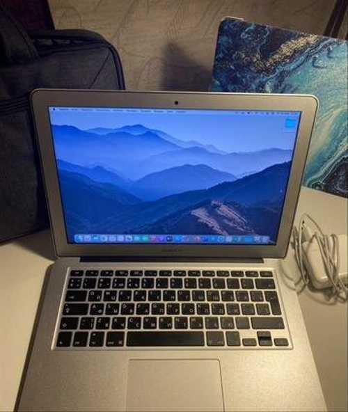 Apple MacBook Air 13 2017 (128 гб)