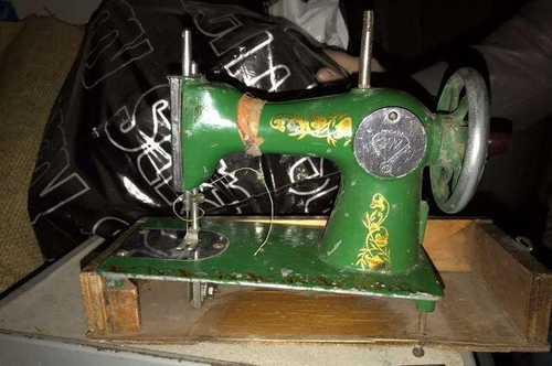 Швейная машинка детская СССР (зми)