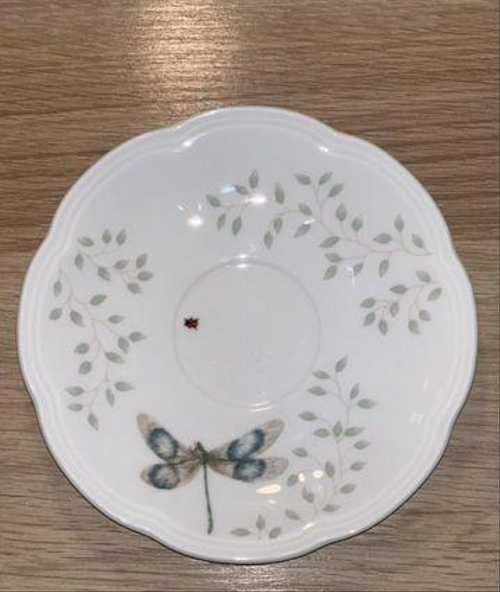 Блюдце butterfly meadow