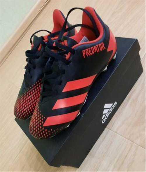 Бутсы Predator Adidas шиповка