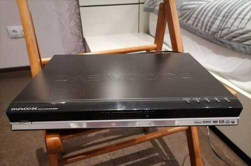 DVD проигрыватель Daewoo, модель DNS-5800S, черног
