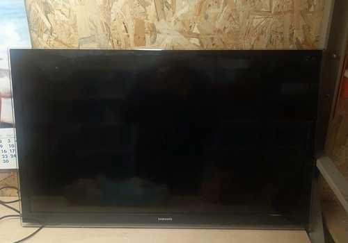 Телевизор Samsung UE32F4500 на запчасти