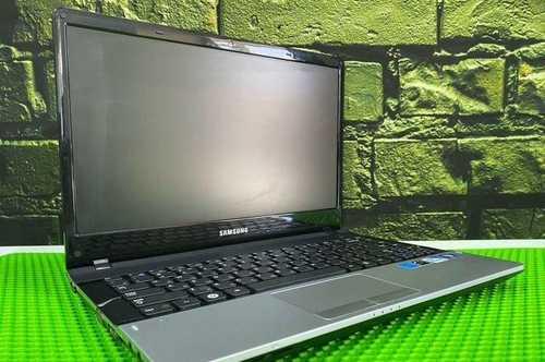 Ноутбук Samsung NP300E4A-A04RU