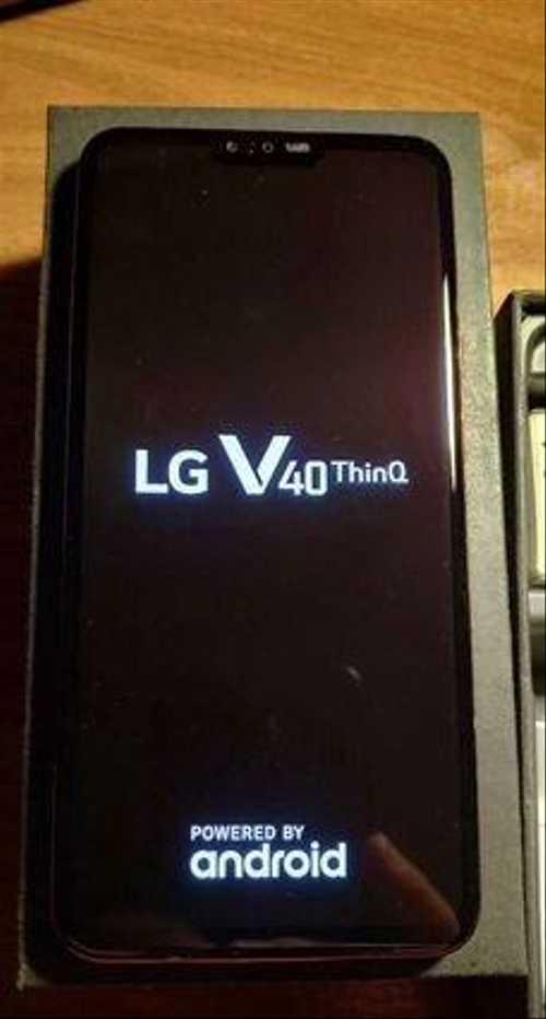 Телефон LG V40 6/64Gb