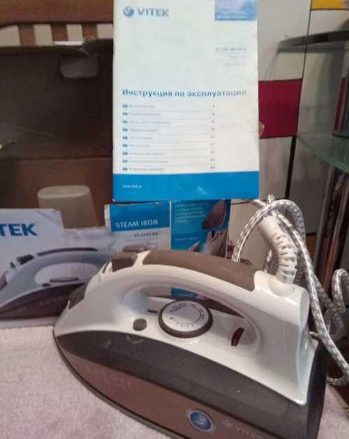 Паровой утюг Vitek Steam Iron (новый)