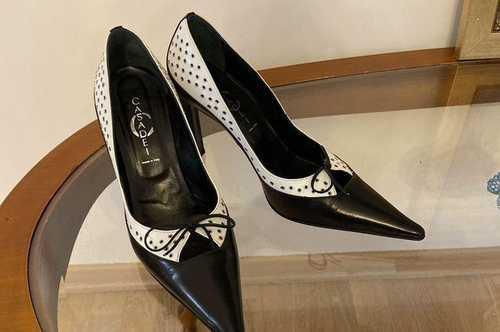 Туфли женские 38 размер Casadei