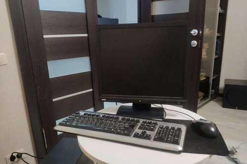 Компьютер с монитором для учебы и работы
