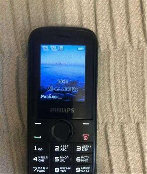 Кнопочный телефон Philips e120