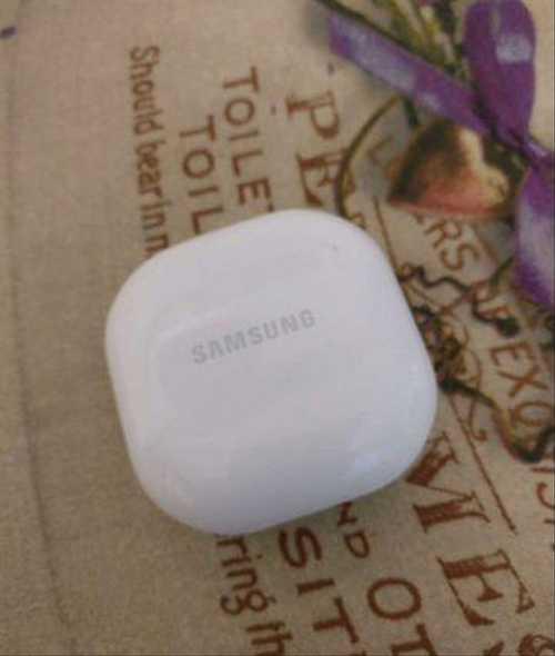 Беспроводная гарнитура Samsung galaxy buds2
