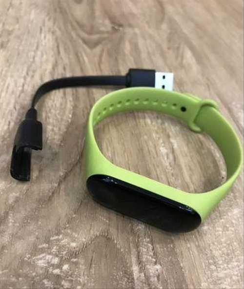 Фитнес браслет xiaomi mi band 3 купить | Мобильные телефоны | Festima ...