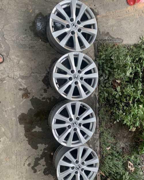 Диски литые Honda Civic R16 5x114,3 ул 64,1 оригин