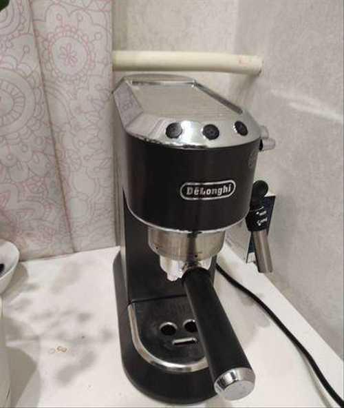 Кофемашина рожковая delonghi
