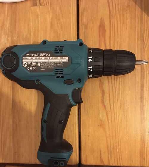 Дрель-шуруповерт Makita df0300, 320 Вт. Дрель Makita df0300 195497. Сетевая дрель-шуруповерт Makita df0300. Дрель-шуруповерт сетевая Makita df0301x 320 Вт.